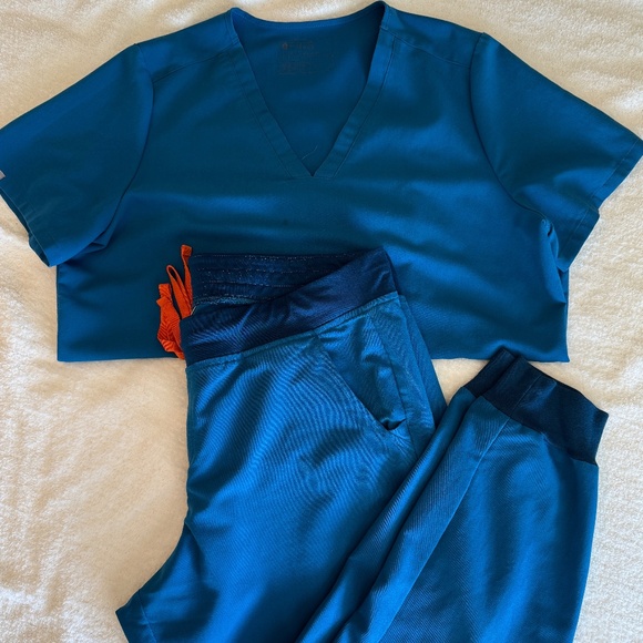Figs | Other | Womans Figs Alps Blue Scrub Set | Poshmark